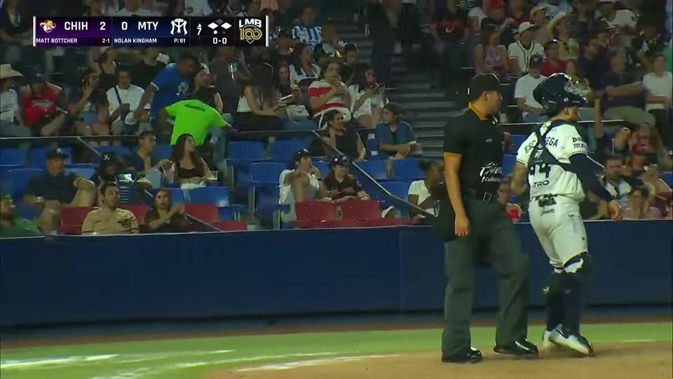 Matt Bottcher impulsa la segunda carrera… En siete completas 2-2 ...
